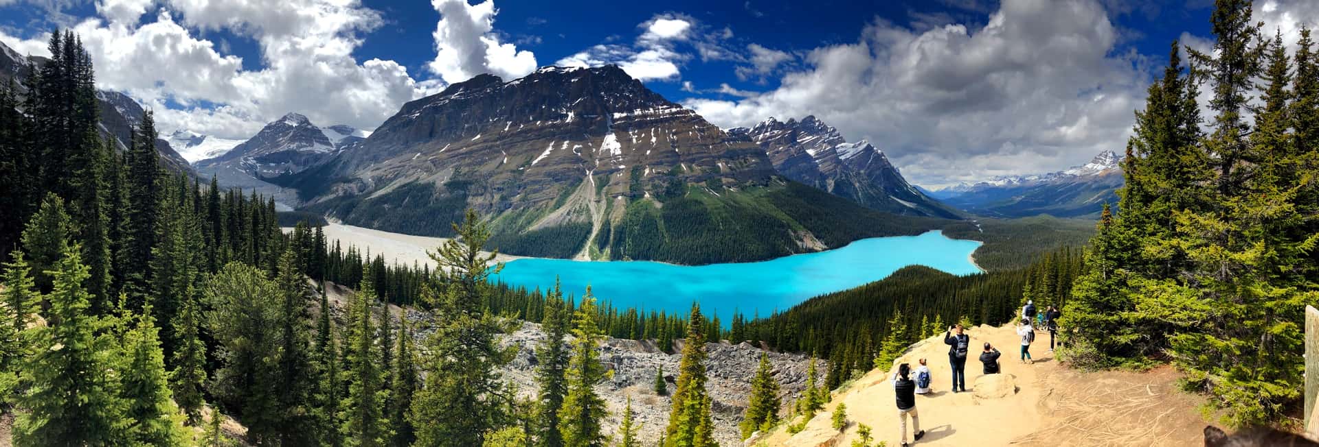 Top 12 Best Places to Visit in Canada [Travel Guide]