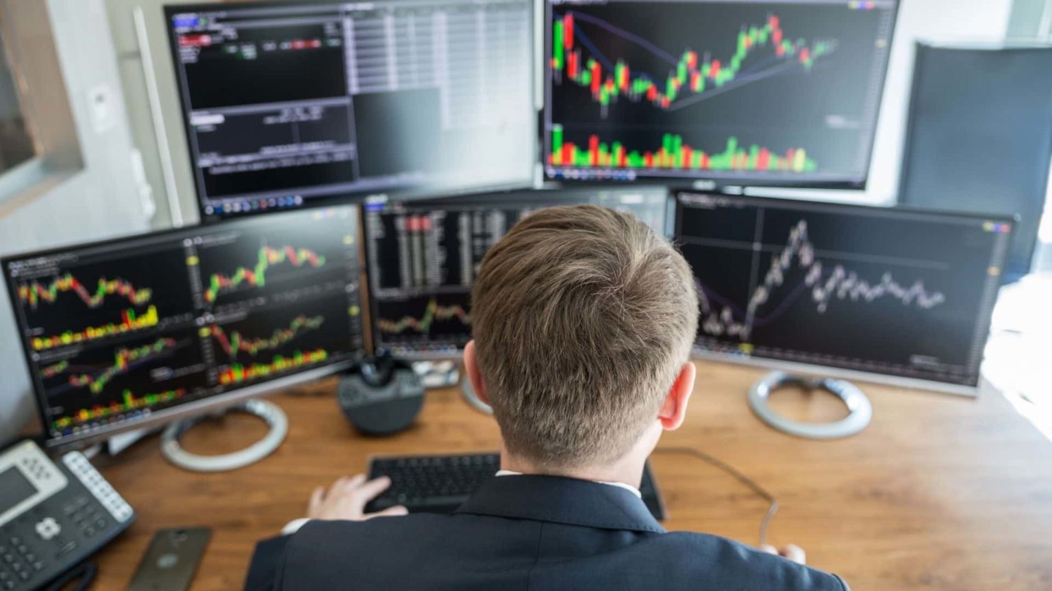 How to Start Your Own Stock Trading Business? | A - Z Guide